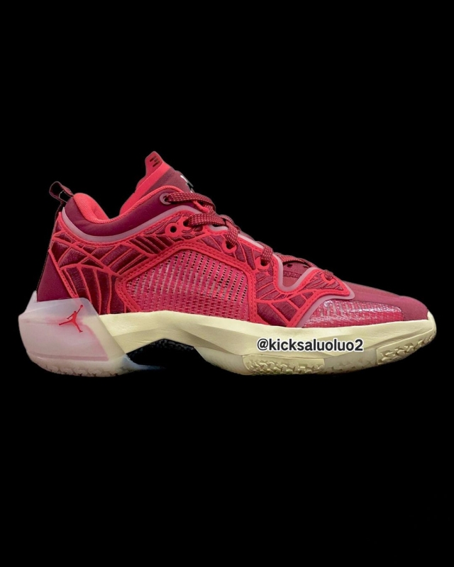 AJ37 Low 新配色曝光！鞋面设计又有变化！ FLIGHTCLUB中文站 |SNEAKER潮流文化|SNEAKERHEAD集中地|专业SNEAKER社区