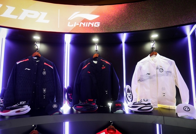 李宁签约 LPL！「英雄联盟」2023 新队服发布！ #73229