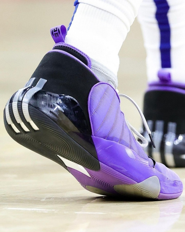 一周 NBA 上脚！杜兰特又穿倒钩！黑人月科比 6 刷屏！ #73937