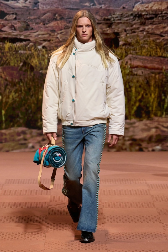 LV 2024 秋冬男装大秀！除了「那双鞋」还有... #80498