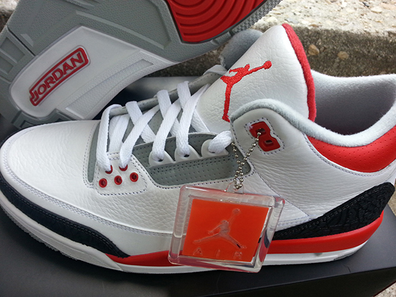 发售提醒:AIR JORDAN 3 Fire Red AJ3火红136064-120 球鞋资讯 FLIGHTCLUB中文站|SNEAKER球鞋 ...