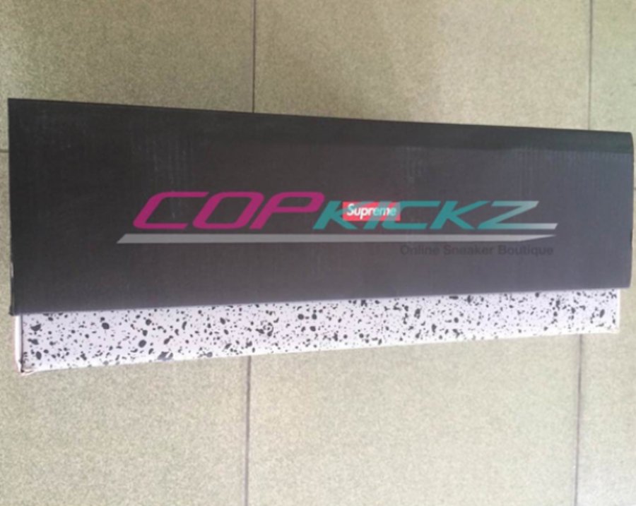 Supreme x Air Jordan 5 鞋盒和吊牌曝光 AJ5联名 球鞋资讯 FLIGHTCLUB中文站|SNEAKER球鞋资讯第一站