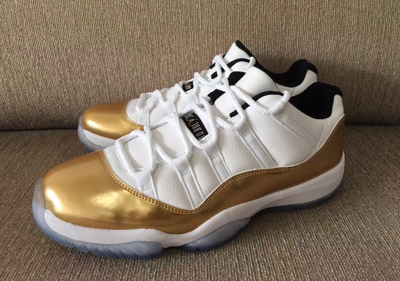 白金配色 Air Jordan 11 Low “Gold” 更多清晰实物曝光 528895-103AJ11 球鞋资讯 FLIGHTCLUB中文 ...