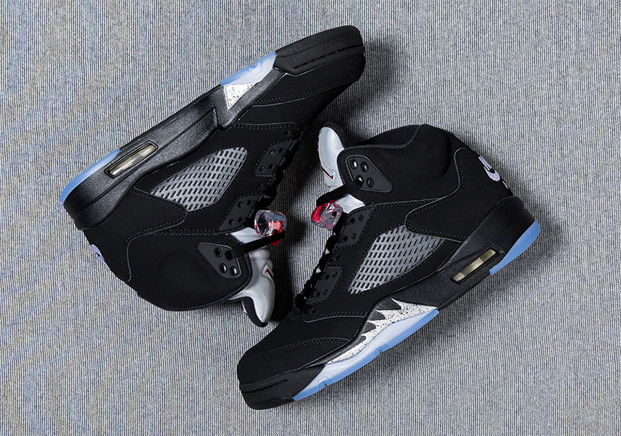 你想看的黑银 Air Jordan 5 “Metallic Black” 美图都在这里！ 845035-003AJ5 球鞋资讯 ...