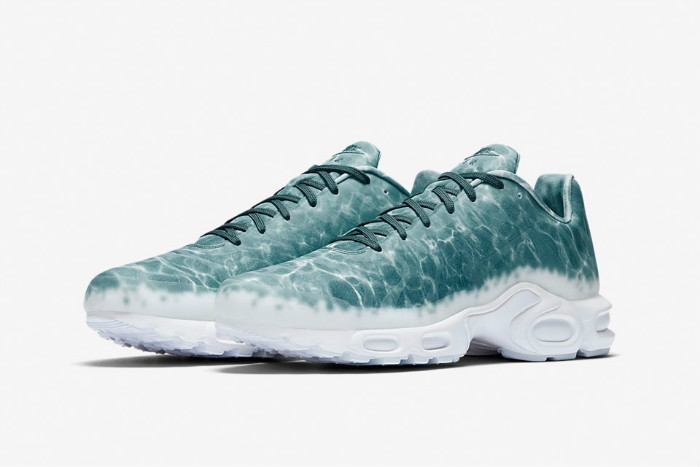 鲨鱼来袭！NikeLab Air Max Plus “Le Requin” 明日发售 Air Max Plus 球鞋资讯 FLIGHTCLUB ...
