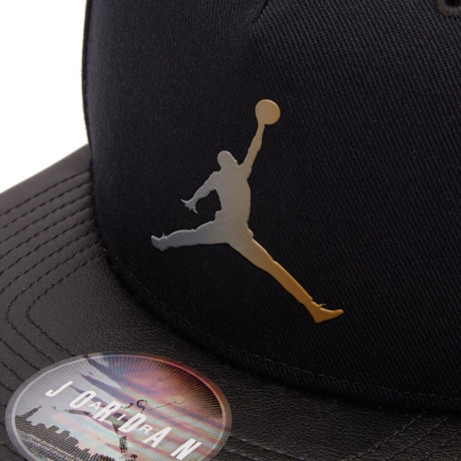 抢先预览！Air Jordan “CNY” 相关服饰曝光 球鞋资讯 FLIGHTCLUB中文站|SNEAKER球鞋资讯第一站