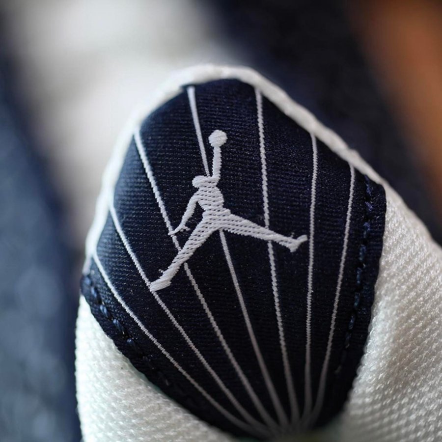 官网周六上架！提前感受黑曜石 Air Jordan 15 的实物魅力 球鞋资讯 FLIGHTCLUB中文站|SNEAKER球鞋资讯第一站