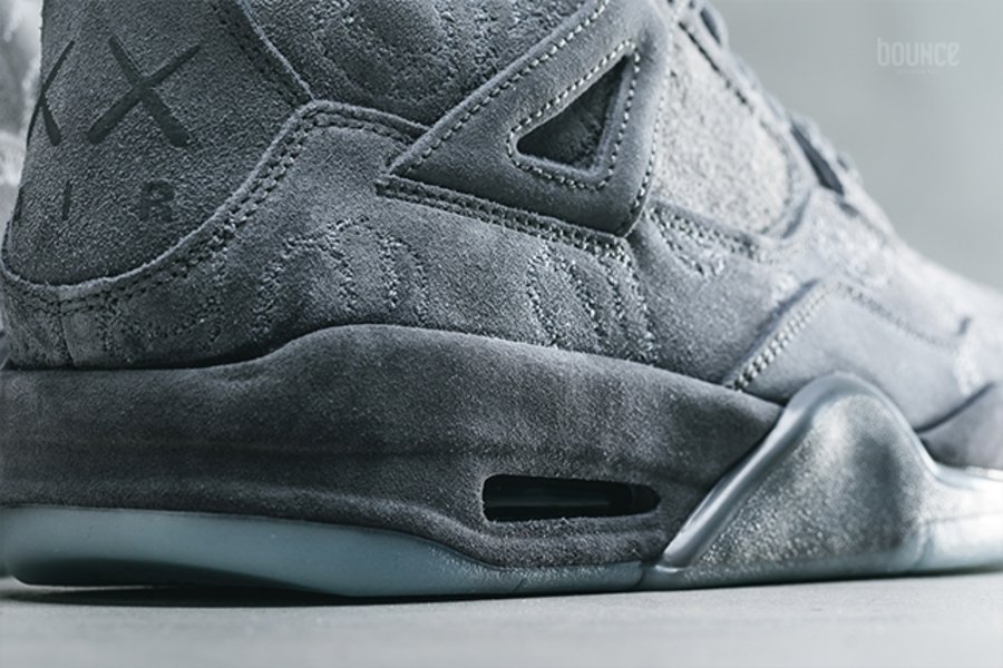 细节图释出！KAWS x Air Jordan 4 本月发售 球鞋资讯 FLIGHTCLUB中文站|SNEAKER球鞋资讯第一站