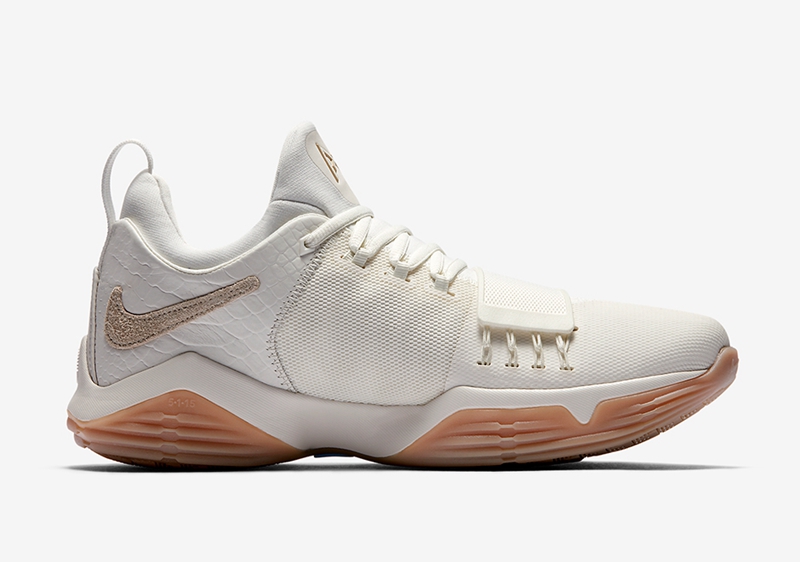 质感独特！这双鳄鱼皮纹理的 Nike PG 1 “Ivory” 下周即将发售 球鞋资讯 FLIGHTCLUB中文站|SNEAKER球鞋资讯第一站