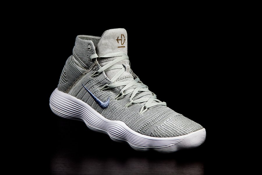 实物测评 | 关于 Nike Hyperdunk 2017 你需要了解的五件事 球鞋资讯 FLIGHTCLUB中文站|SNEAKER球鞋资讯第一站