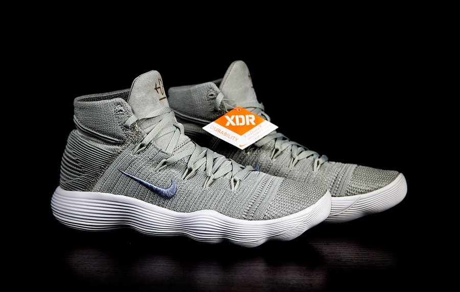 实物测评 | 关于 Nike Hyperdunk 2017 你需要了解的五件事 球鞋资讯 FLIGHTCLUB中文站|SNEAKER球鞋资讯第一站