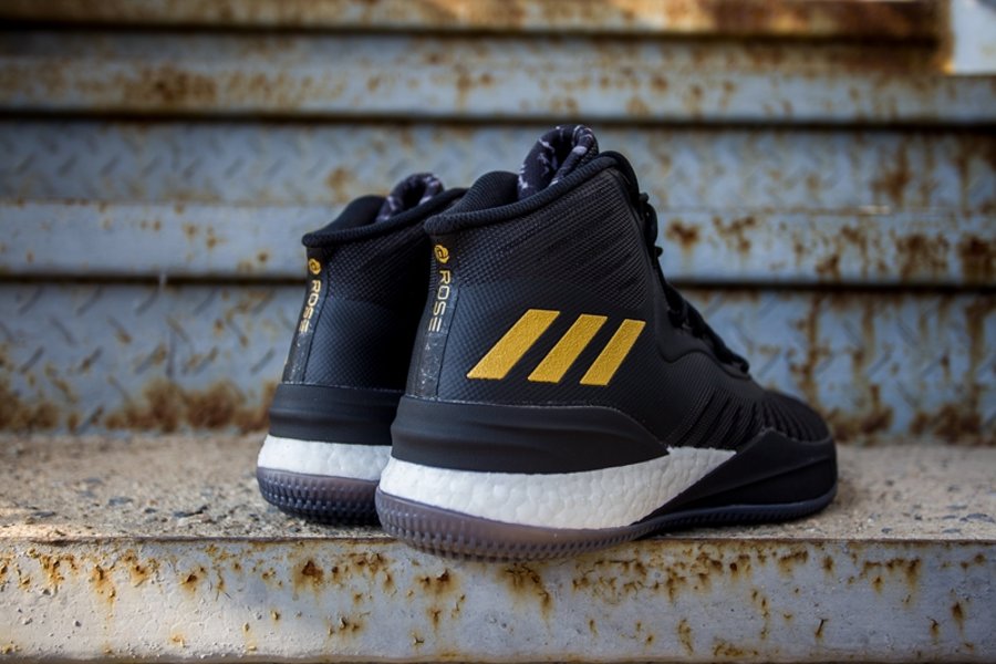 作为 adidas 迭代次数最多的签名鞋，D Rose 8 有哪些特别之处？ 球鞋资讯 FLIGHTCLUB中文站|SNEAKER球鞋资讯第一站