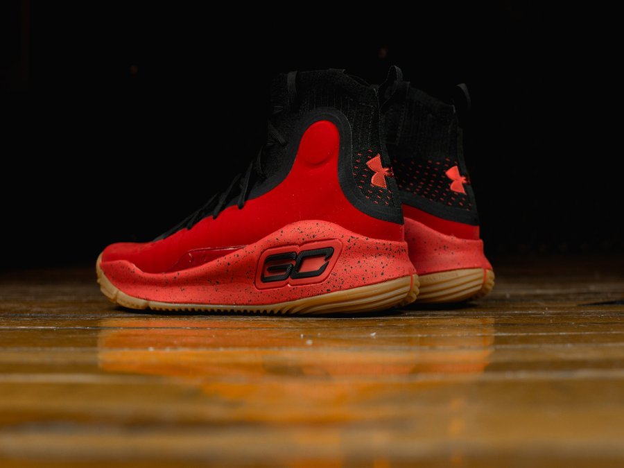 极具视觉侵略性！萌神 Curry 4 全新配色即将发售 球鞋资讯 FLIGHTCLUB中文站|SNEAKER球鞋资讯第一站