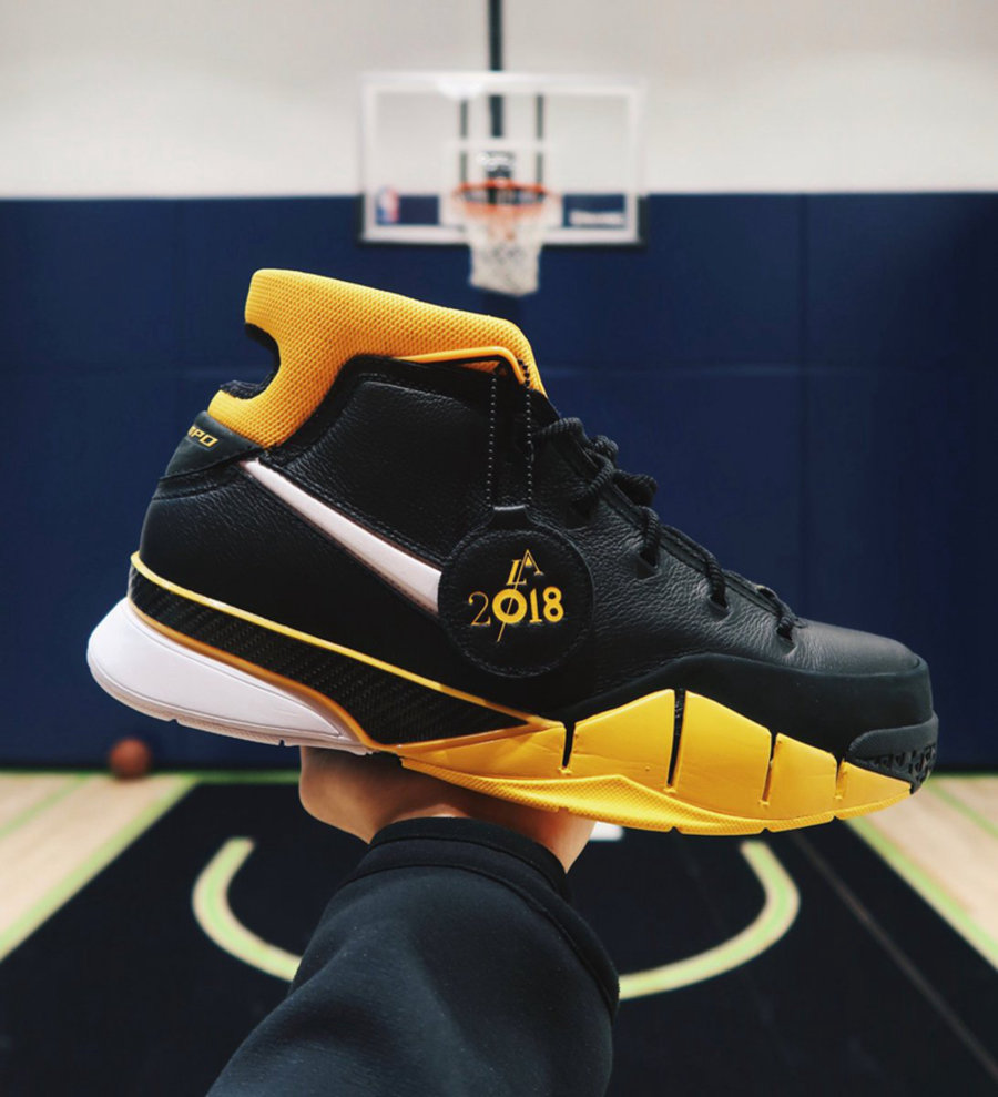 升级进化回归！科比战靴 Zoom Kobe 1 Protro 本月正式发售 球鞋资讯 FLIGHTCLUB中文站|SNEAKER球鞋资讯第一站