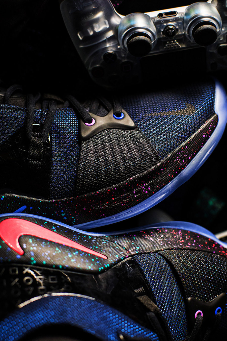 不市售的 PG2 x Playstation 豪华套装！小编带来第一手开箱！ 球鞋资讯 FLIGHTCLUB中文站|SNEAKER球鞋资讯第一站