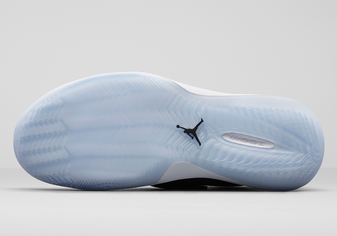 首次曝光！保罗最新一代签名鞋 Jordan CP3.XI 实物抢先看！ 球鞋资讯 FLIGHTCLUB中文站|SNEAKER球鞋资讯第一站