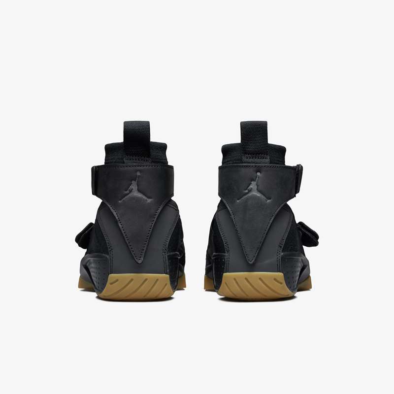 AJ 轻量化进程再次启动！AJ20 Flyknit Melo 即将发售 球鞋资讯 FLIGHTCLUB中文站|SNEAKER球鞋资讯第一站