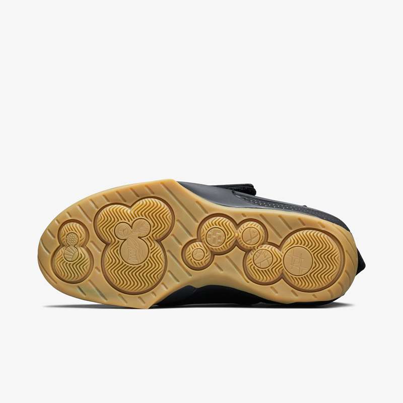 AJ 轻量化进程再次启动！AJ20 Flyknit Melo 即将发售 球鞋资讯 FLIGHTCLUB中文站|SNEAKER球鞋资讯第一站