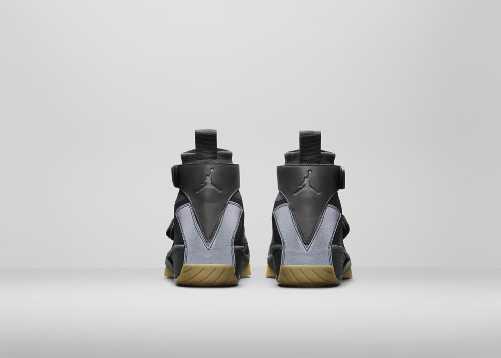 军事 + 机能 + 时尚！这双专为甜瓜打造的 Air Jordan 20 太帅了！ 球鞋资讯 FLIGHTCLUB中文站|SNEAKER球鞋资讯第一站