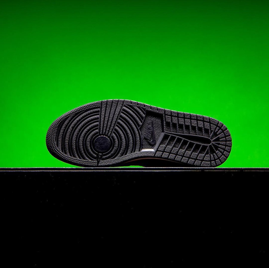 今年最后一双 AJ1！体育画报 Air Jordan 1 细节提前预览 球鞋资讯 FLIGHTCLUB中文站|SNEAKER球鞋资讯第一站