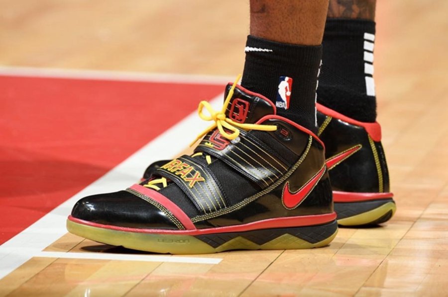 各种科比狠货实力抢镜！一周 NBA 球鞋上脚精选 2.2 球鞋资讯 FLIGHTCLUB中文站|SNEAKER球鞋资讯第一站