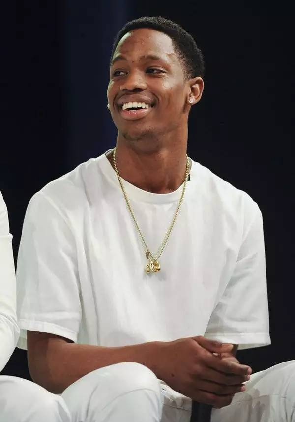 Travis Scott 简史：从流浪汉到横扫球鞋圈的超级巨星！ 球鞋资讯 FLIGHTCLUB中文站|SNEAKER球鞋资讯第一站