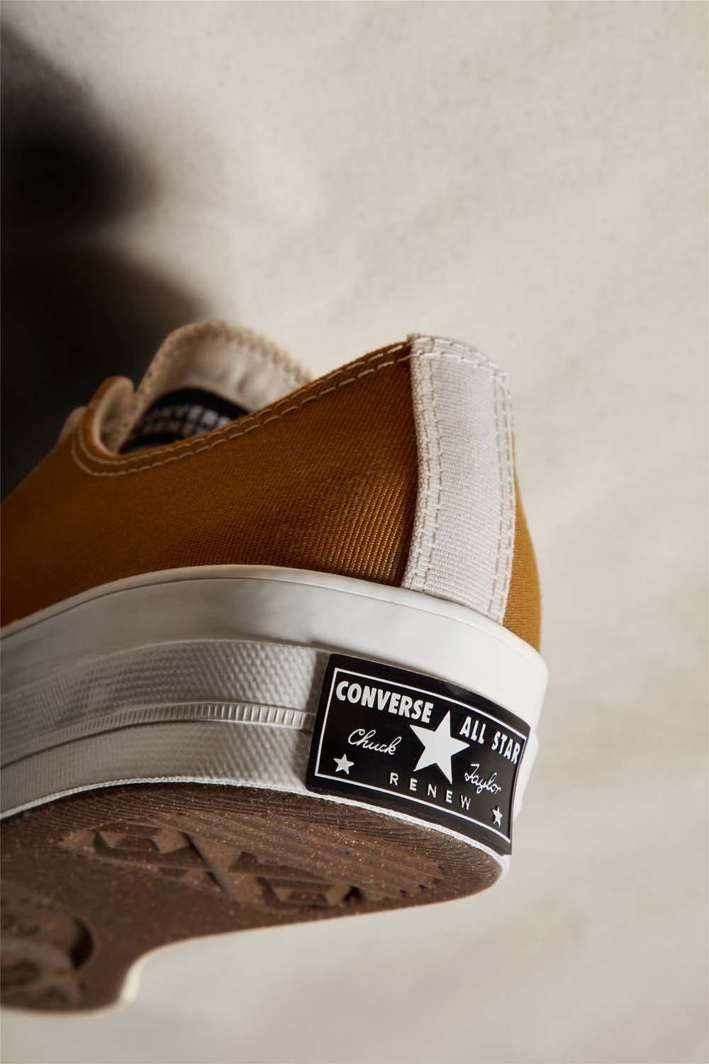 旧衣废料打造全新鞋款！Converse Renew 系列下月发售 球鞋资讯 FLIGHTCLUB中文站|SNEAKER球鞋资讯第一站