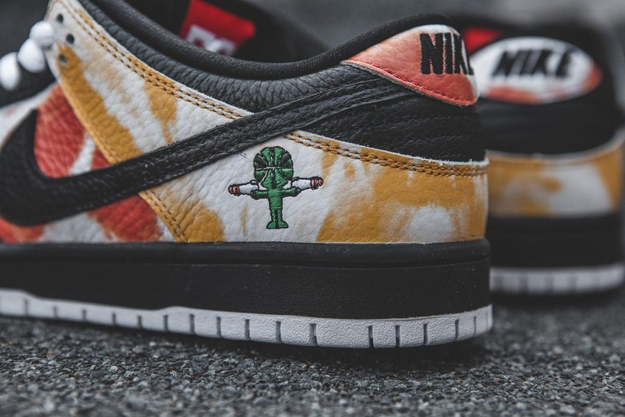 官网链接终于释出！Dunk SB Low “Raygun” 周六发售 球鞋资讯 FLIGHTCLUB中文站|SNEAKER球鞋资讯第一站