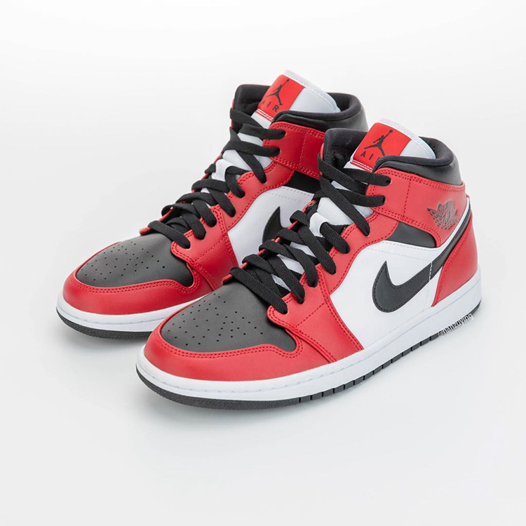 两大 OG 配色融合！这双黑红 Air Jordan 1 Mid 看来很抢手！ 球鞋资讯 FLIGHTCLUB中文站|SNEAKER球鞋资讯第一站
