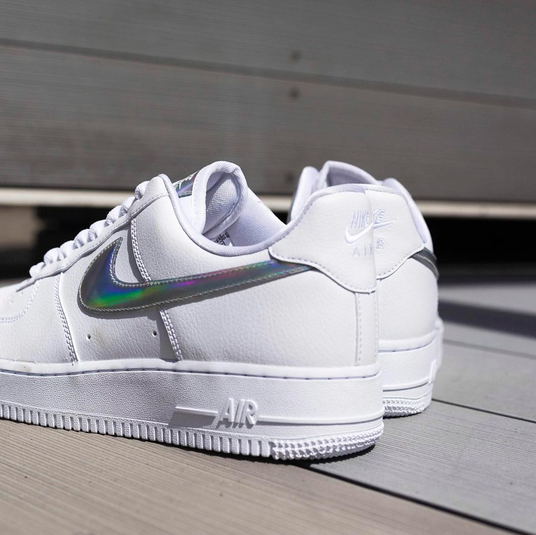 彩虹全息 Swoosh！全新 Air Force 1 官网现已上架 球鞋资讯 FLIGHTCLUB中文站|SNEAKER球鞋资讯第一站