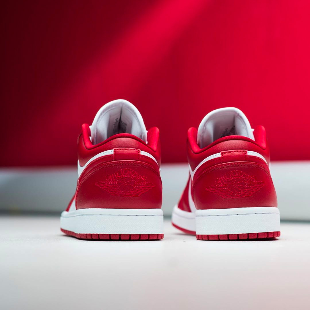 近期新鞋！这两双白红 AJ 都是值得关注的宝藏！ 553558-611 球鞋资讯 FLIGHTCLUB中文站|SNEAKER球鞋资讯第一站
