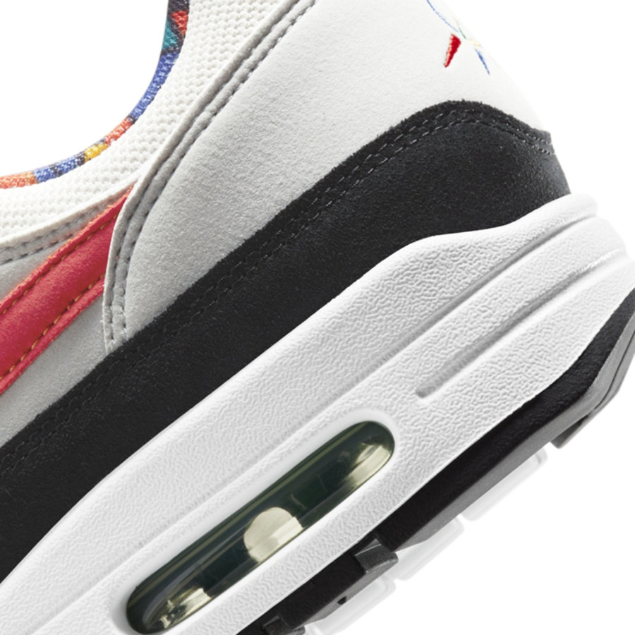 内外阴阳 Swoosh 设计！Nike Air Max 1 全新配色曝光！ 球鞋资讯 FLIGHTCLUB中文站|SNEAKER球鞋资讯第一站
