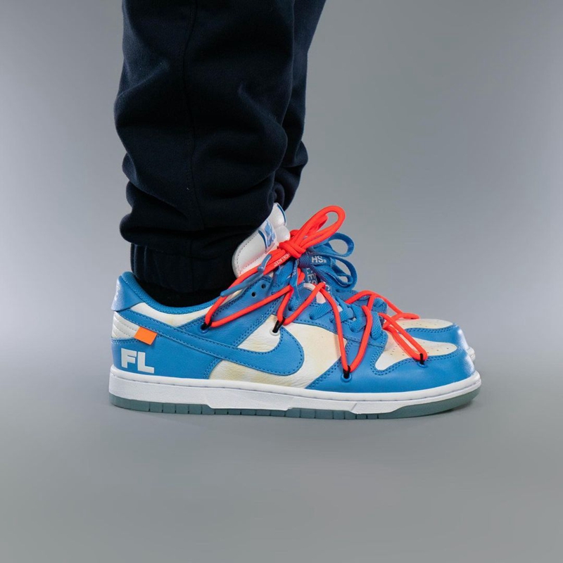 OW x Dunk 三方联名最新上脚图曝光！经典北卡蓝造型也太美了！ 球鞋资讯 FLIGHTCLUB中文站|SNEAKER球鞋资讯第一站