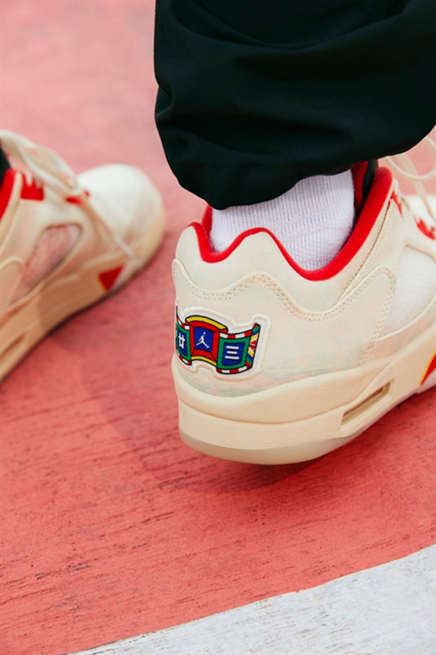 「CNY」AJ5 Low 刮刮乐效果曝光！你觉得好看吗？ 球鞋资讯 FLIGHTCLUB中文站|SNEAKER球鞋资讯第一站