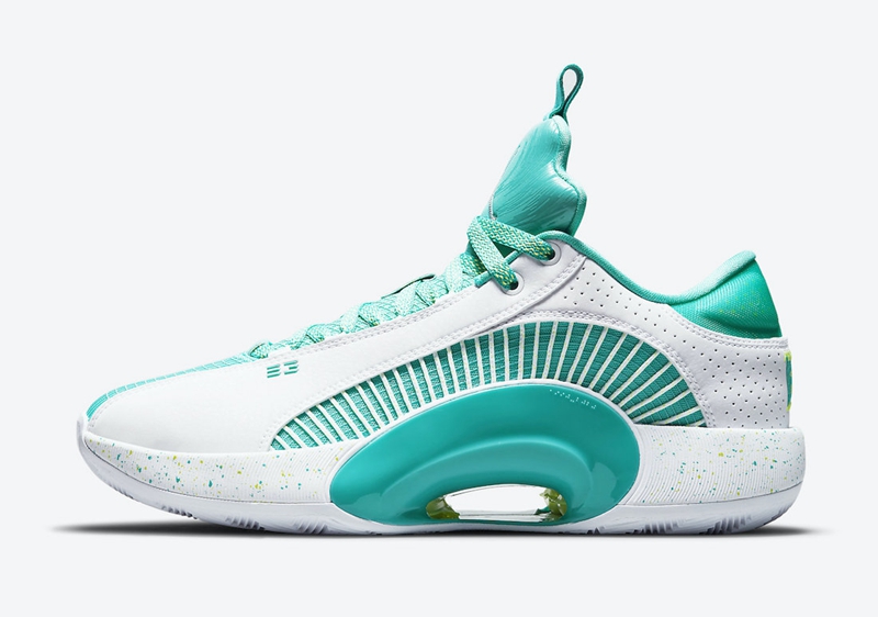 郭艾伦的牌面！全新 AJ35 Low 官图释出！你爱了吗？ 球鞋资讯 FLIGHTCLUB中文站|SNEAKER球鞋资讯第一站