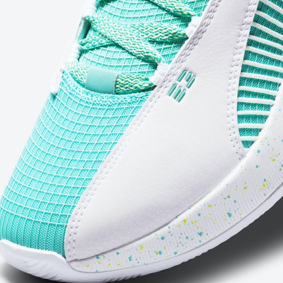 郭艾伦的牌面！全新 AJ35 Low 官图释出！你爱了吗？ 球鞋资讯 FLIGHTCLUB中文站|SNEAKER球鞋资讯第一站