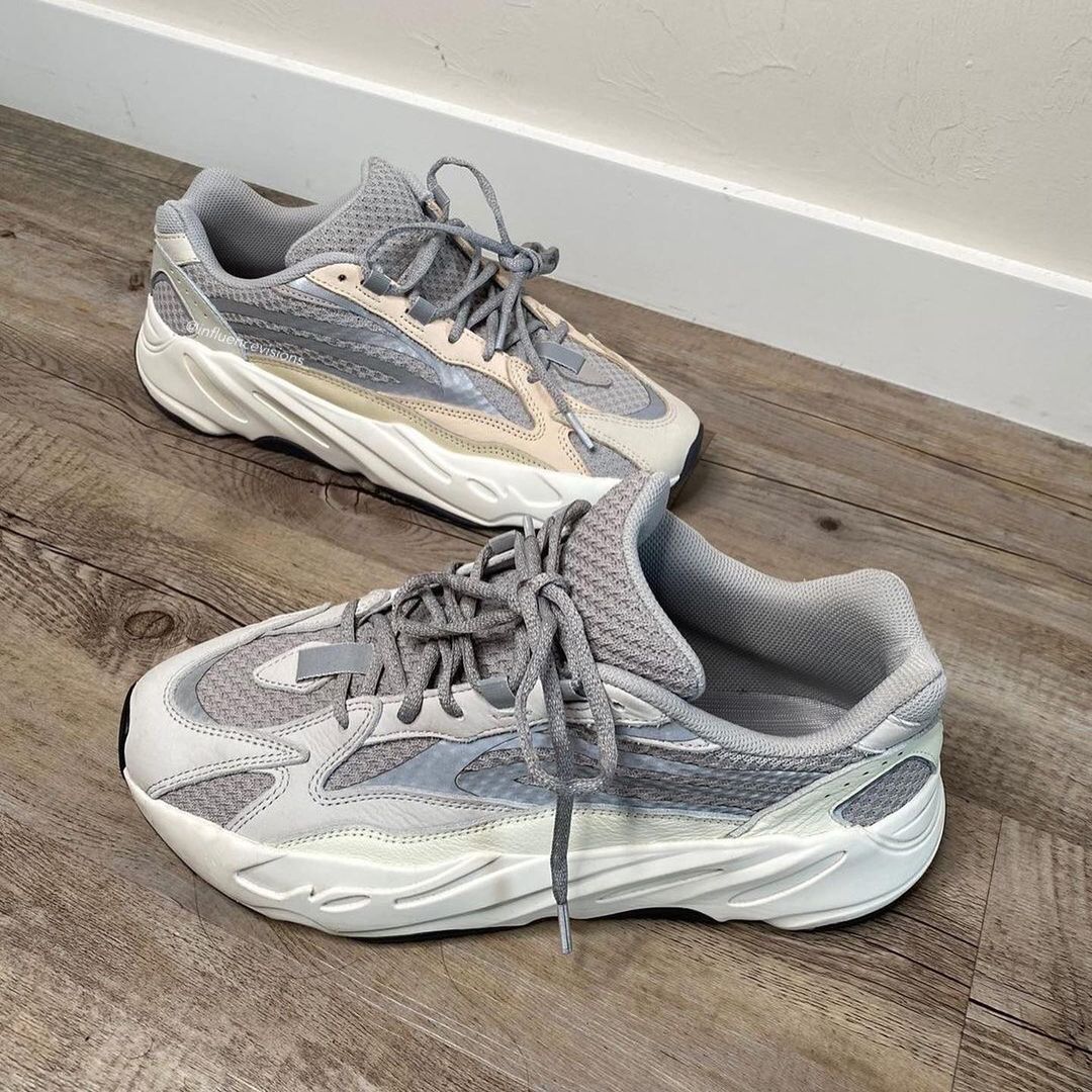 买到省几千！奶油 Yeezy 700 V2 拼手速预约马上开启！ 球鞋资讯 FLIGHTCLUB中文站|SNEAKER球鞋资讯第一站