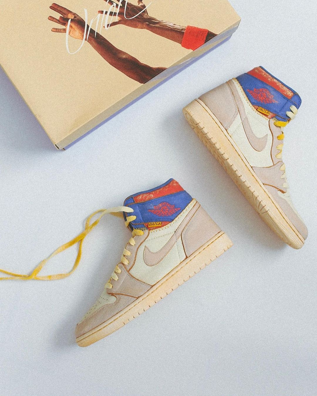 SODA 又营业！性感旗袍配球鞋直接封神！这双亲友限定头一次见！ 球鞋资讯 FLIGHTCLUB中文站|SNEAKER球鞋资讯第一站