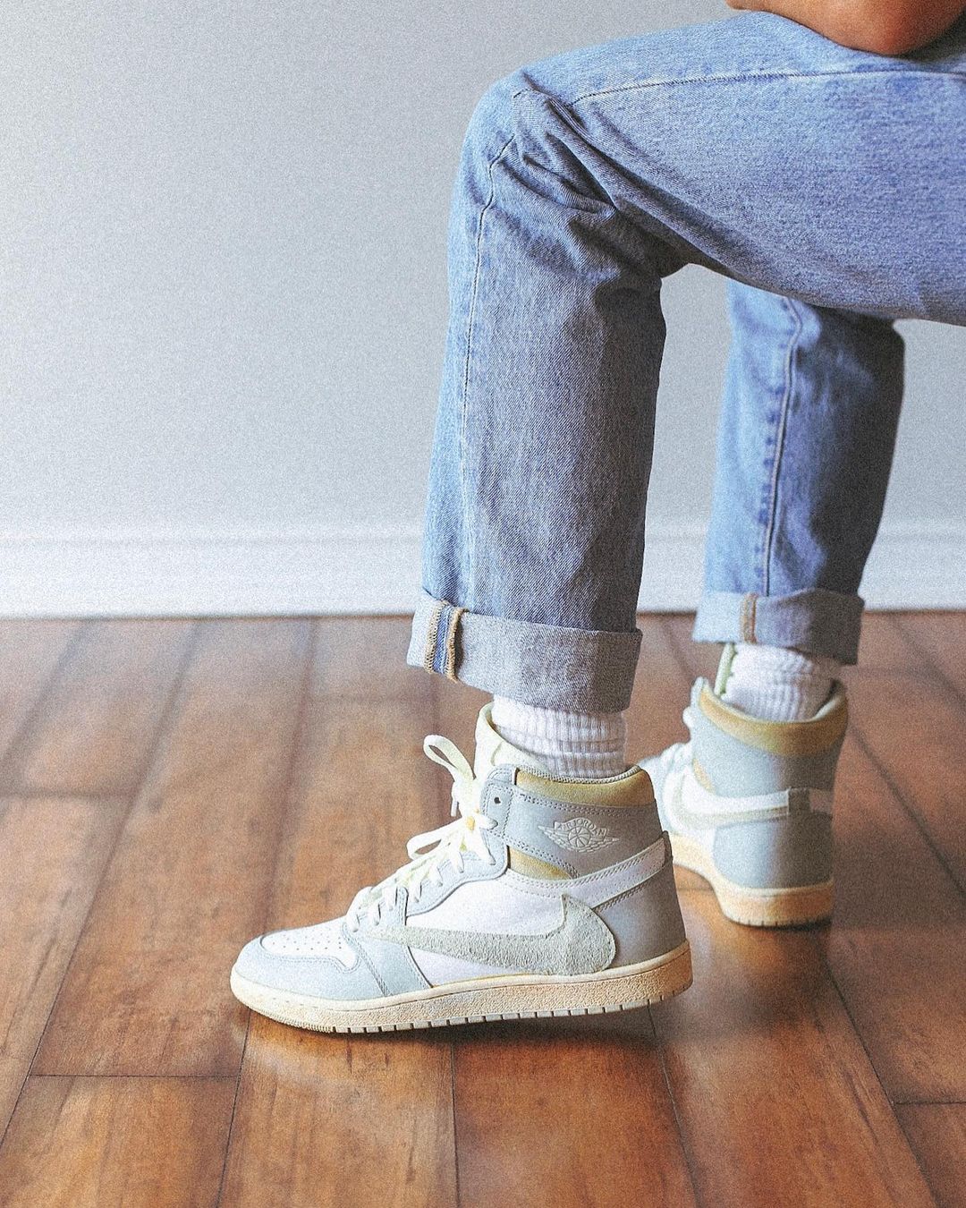 SODA 又营业！性感旗袍配球鞋直接封神！这双亲友限定头一次见！ 球鞋资讯 FLIGHTCLUB中文站|SNEAKER球鞋资讯第一站