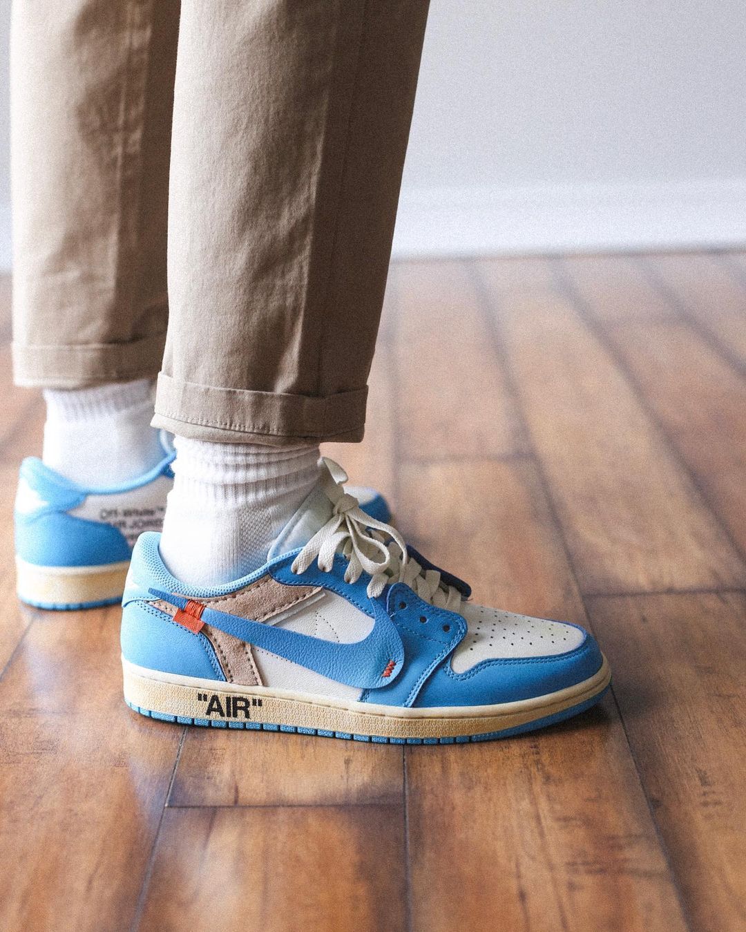 SODA 又营业！性感旗袍配球鞋直接封神！这双亲友限定头一次见！ 球鞋资讯 FLIGHTCLUB中文站|SNEAKER球鞋资讯第一站