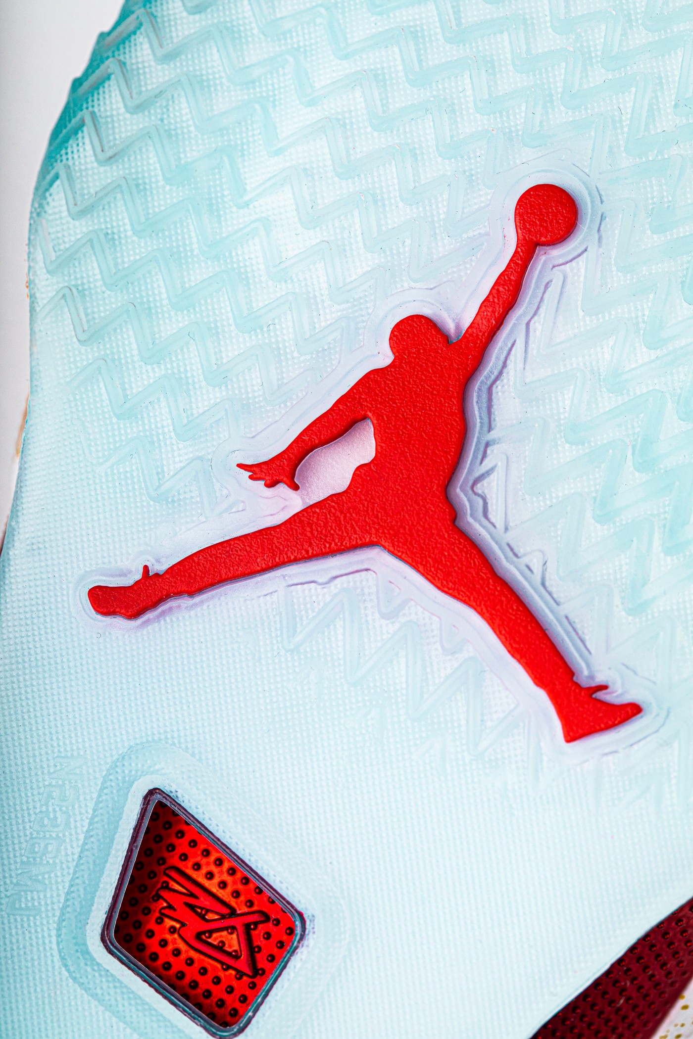 AJ36 口碑反转！只加一个新科技，又甩开所有实战鞋一大截… 球鞋资讯 FLIGHTCLUB中文站|SNEAKER球鞋资讯第一站