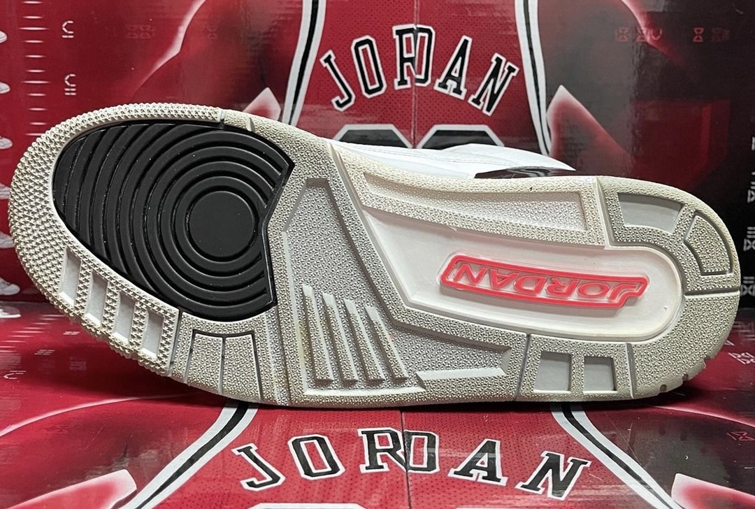 尘封 9 年突然曝光！「Vibe 风」Eminem x AJ3 太帅了！ 球鞋资讯 FLIGHTCLUB中文站|SNEAKER球鞋资讯第一站