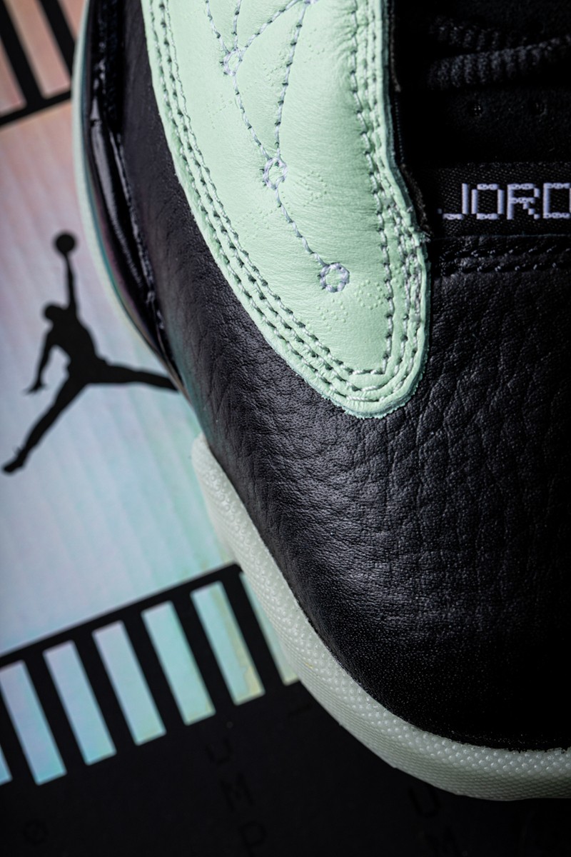 市价直逼两千！「新熊猫」AJ13 小编上脚引发围观！今晚开抢！ 球鞋资讯 FLIGHTCLUB中文站|SNEAKER球鞋资讯第一站