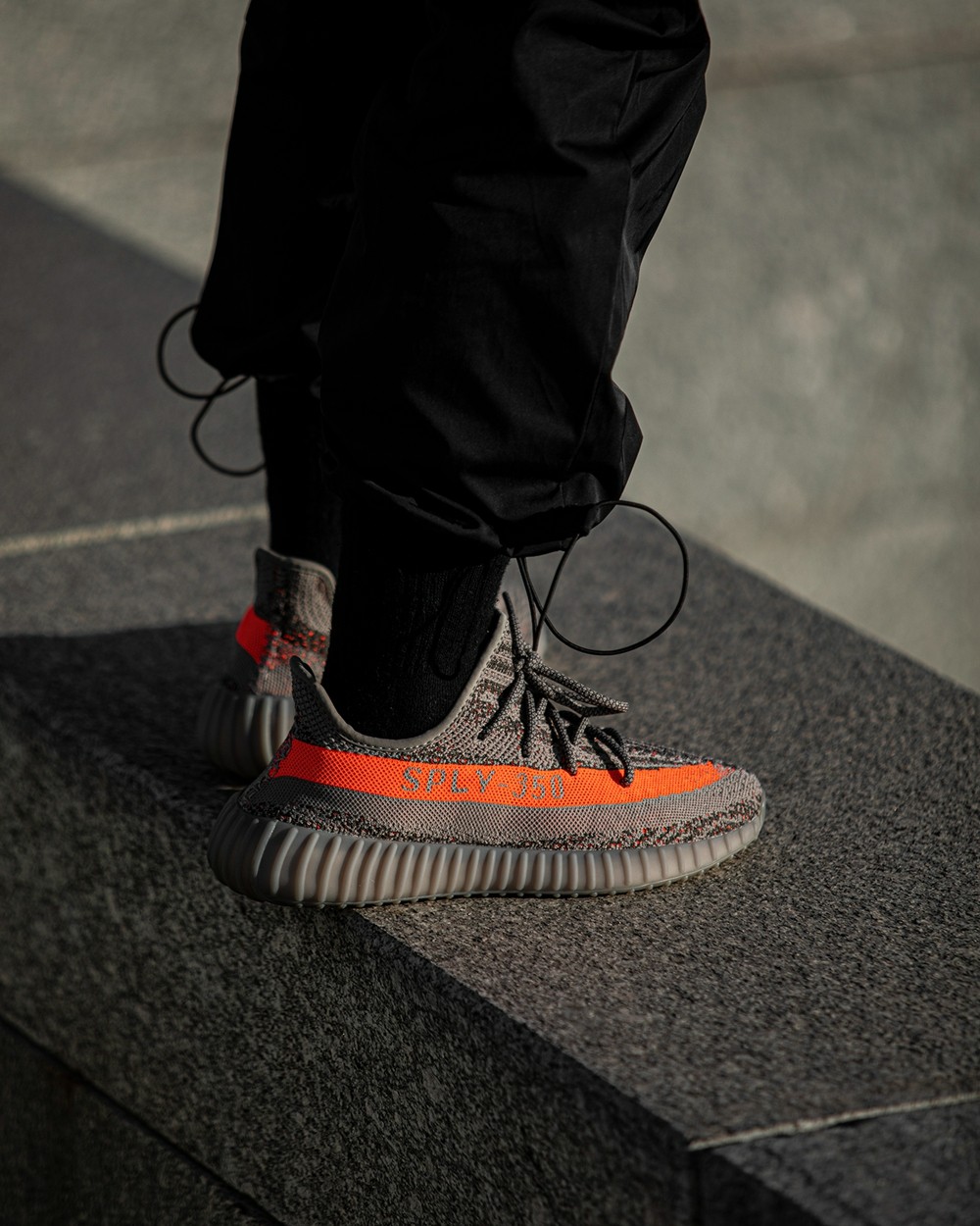 年底果然惊喜多！都想要的那双「初代 Yeezy」终于来了！发售信息曝光！ 球鞋资讯 FLIGHTCLUB中文站|SNEAKER球鞋资讯第一站