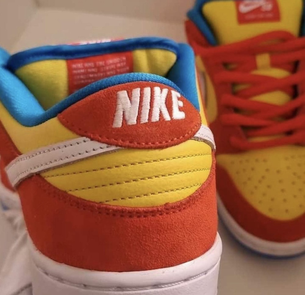 难道是辛普森联名？全新配色 SB Dunk Low 实物曝光！ 球鞋资讯 FLIGHTCLUB中文站|SNEAKER球鞋资讯第一站