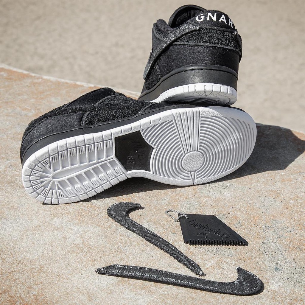 倒钩、反勾随你玩！全新联名 Dunk SB 即将发售！ 球鞋资讯 FLIGHTCLUB中文站|SNEAKER球鞋资讯第一站