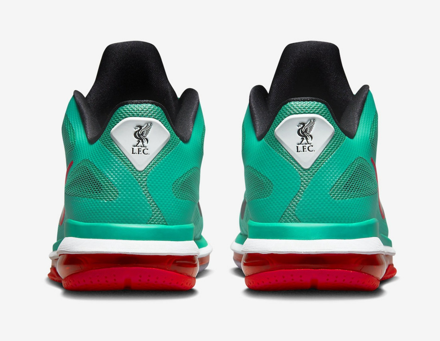 利物浦 LBJ9 Low 复刻版官图曝光！但和元年有点不一样！ 球鞋资讯 FLIGHTCLUB中文站|SNEAKER球鞋资讯第一站