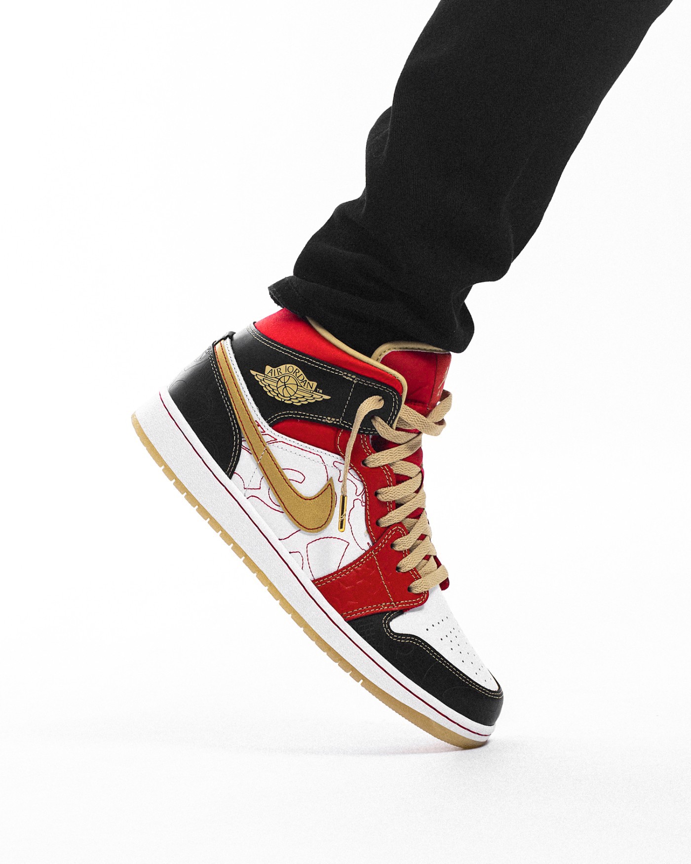 开箱今年「最豪华」AJ1！这细节让 AMM 联名都忘尘莫及！ 球鞋资讯 FLIGHTCLUB中文站|SNEAKER球鞋资讯第一站