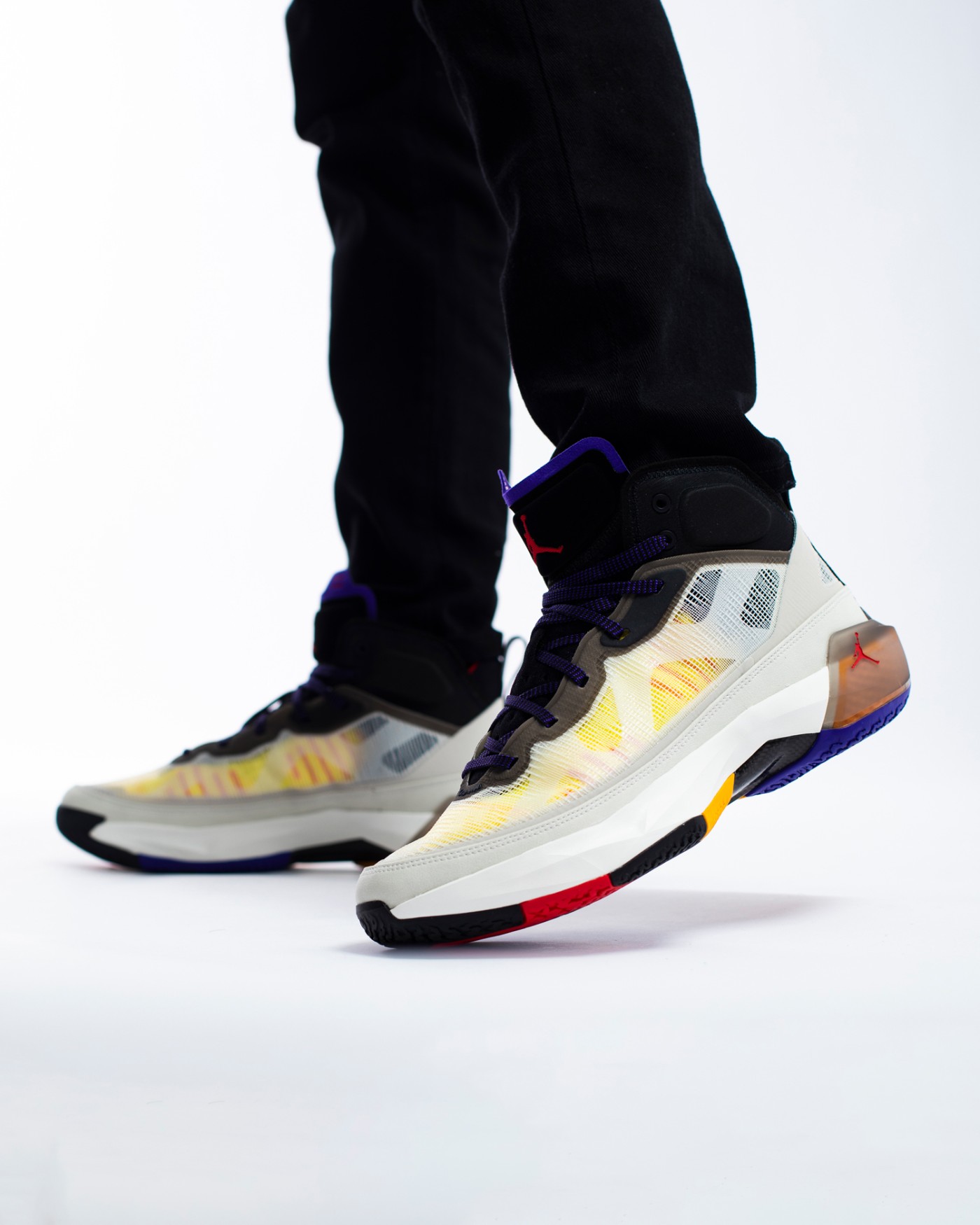 AJ37「隐藏配色」全网最快上脚！别问哪里能买，因为... 球鞋资讯 FLIGHTCLUB中文站|SNEAKER球鞋资讯第一站