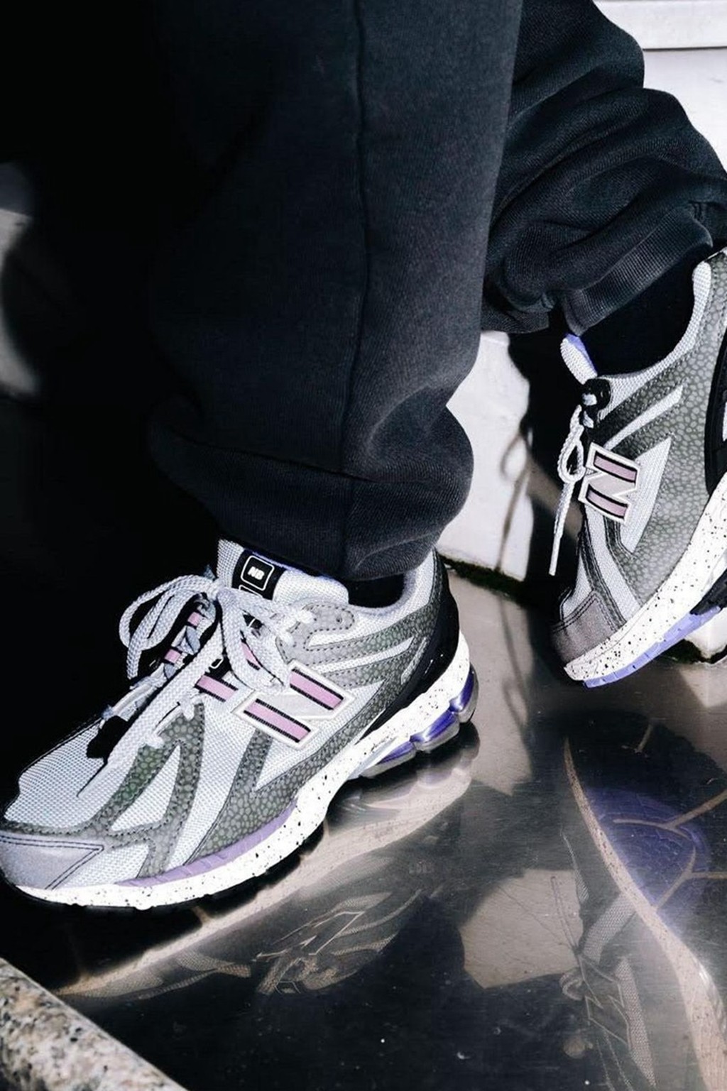 2002R 后要火的鞋型？atmos x NB 新鞋刚刚登场！ 球鞋资讯 FLIGHTCLUB中文站|SNEAKER球鞋资讯第一站
